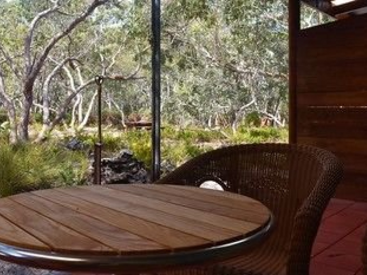 Kangaroo Valley Timber Cabin - Scoop Digital - Australia's largest ...