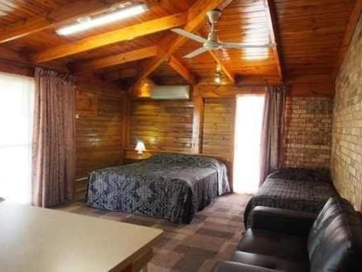 Lightning Ridge Outback Resort & Caravan Park - Scoop Digital ...