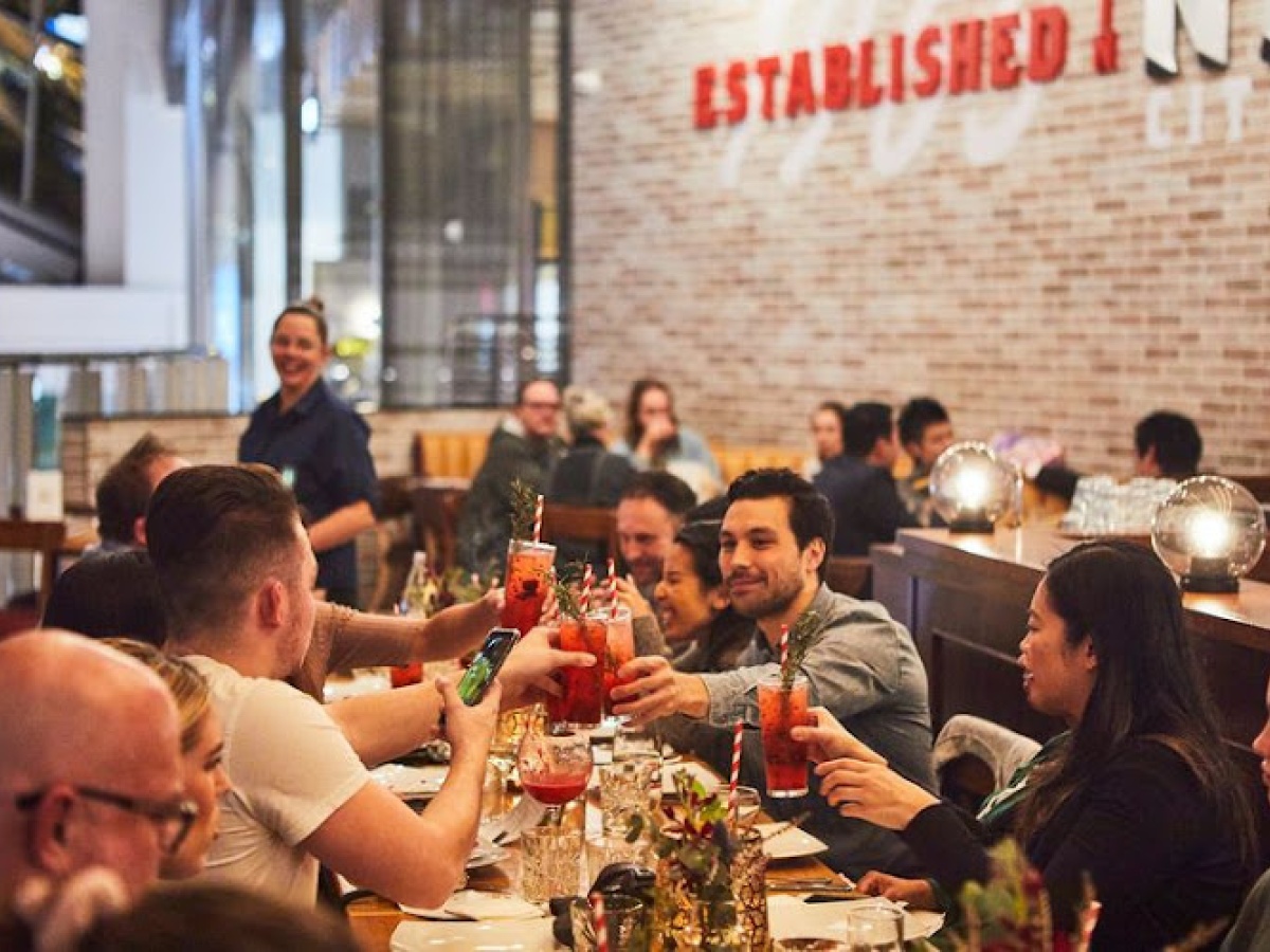 TGI Fridays Sunshine Plaza - Scoop Digital - Australia's largest ...