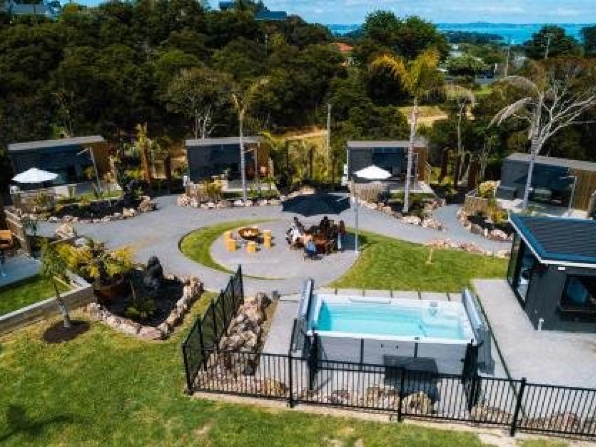 Ember Rock - Lions Den - Scoop Digital - Australia's largest lifestyle ...