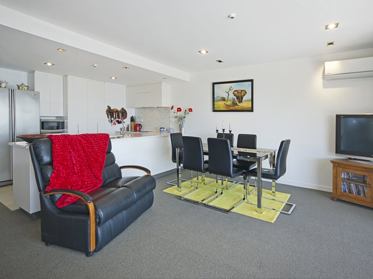 Waterfront Escape - Scoop Digital - Australia's largest lifestyle ...