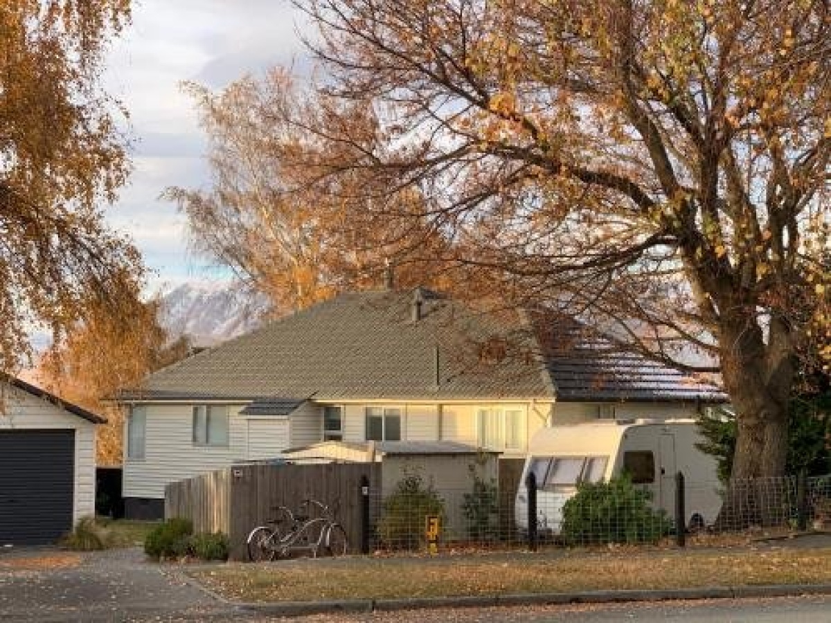 Parkside Holiday Home - Fully Fenced Garden - Scoop Digital - Australia ...