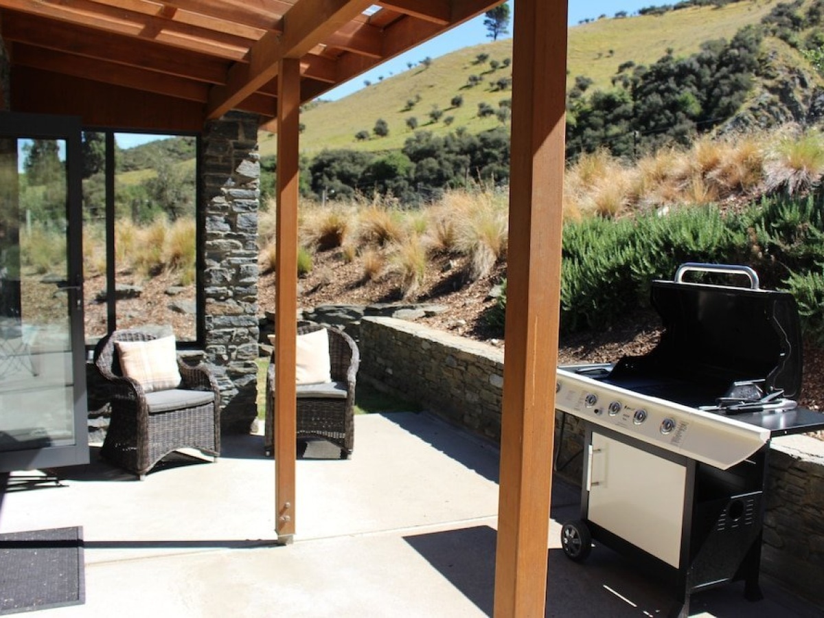 Judges Pool Motel - Scoop Digital - Australia's largest lifestyle ...